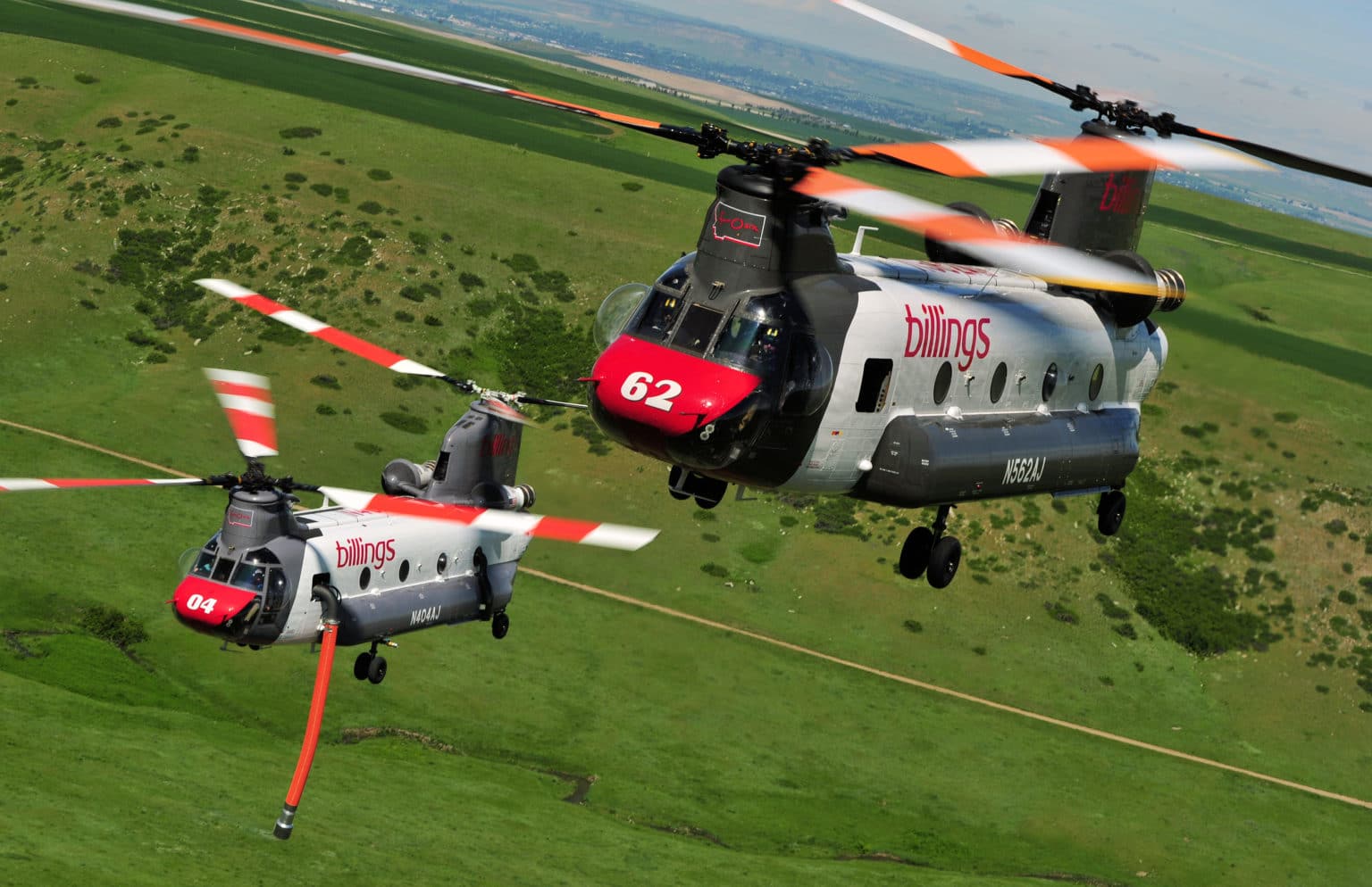 10 Reasons Why The CH-47 Chinook is The Ultimate Heavy Lift Helicopter