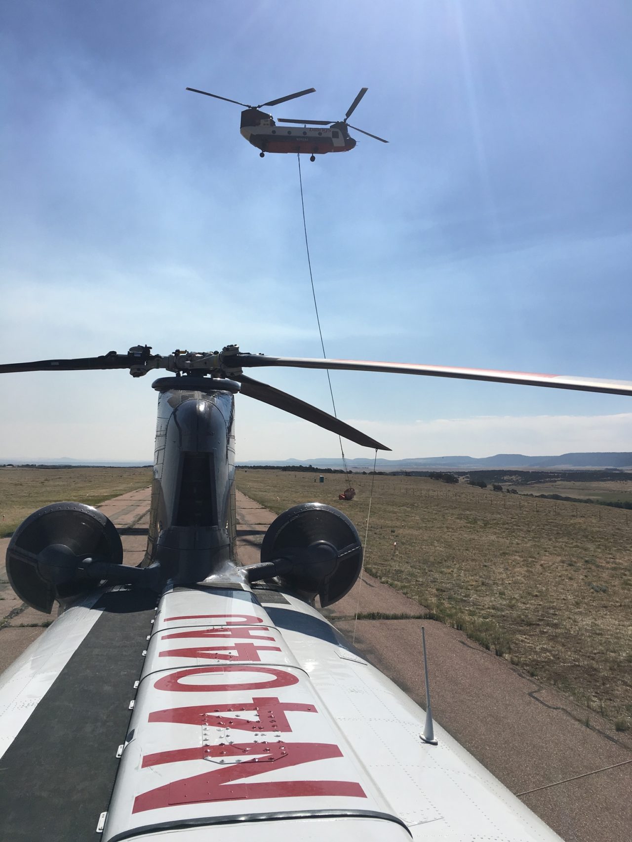 10 Reasons Why The CH-47 Chinook is The Ultimate Heavy Lift Helicopter